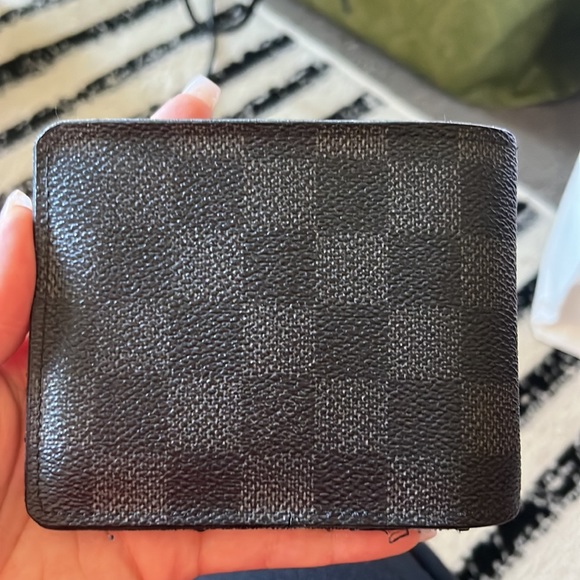 Louis Vuitton | Bags | Authentic Louis Vuitton Damier Mens Wallet ...